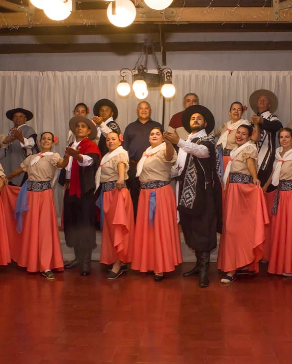 El Taller Comunal de Folklore sigue con sus clases en Villas Ciudad de ...